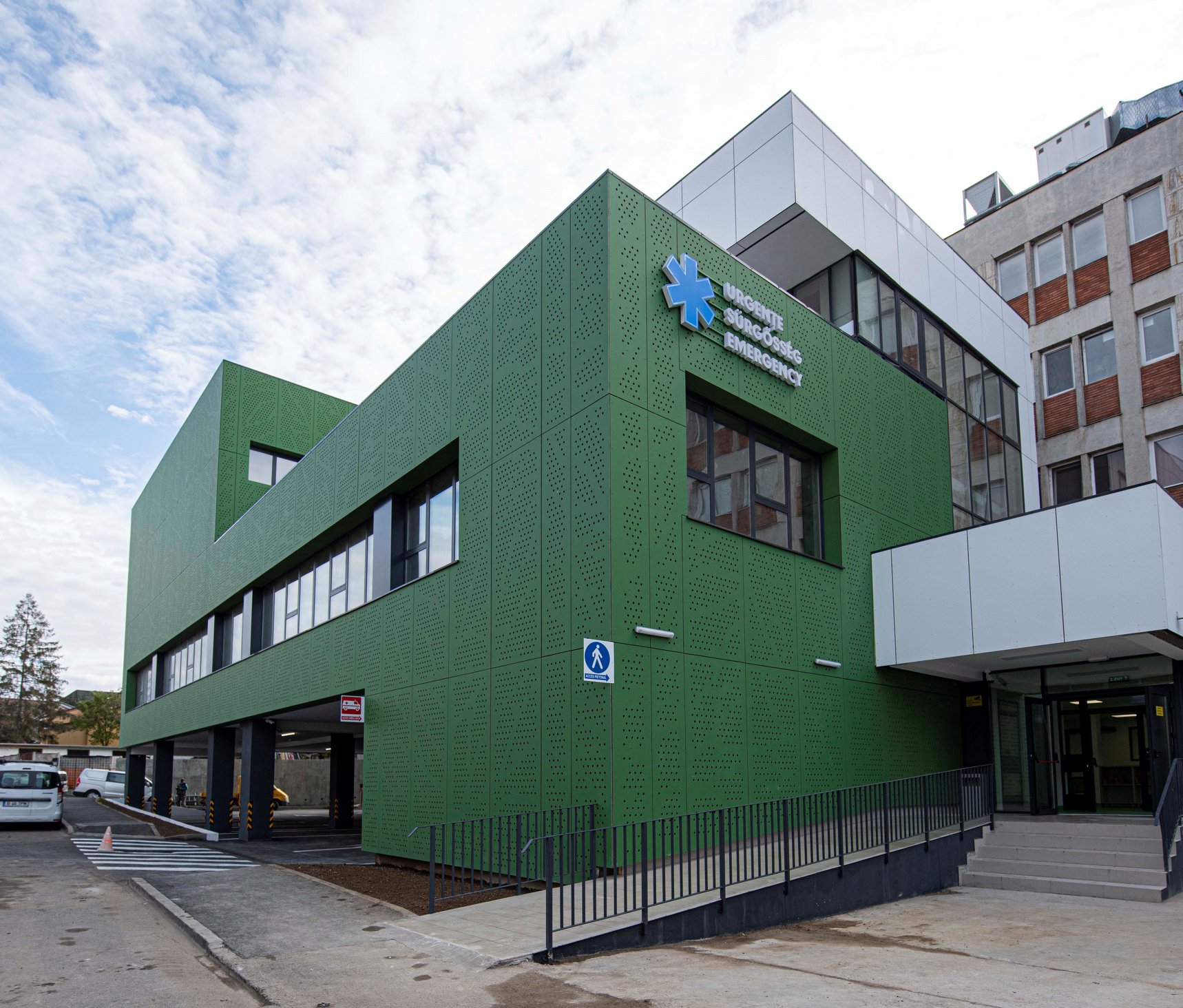 Modernizăm 50 de spitale mari! / 2024